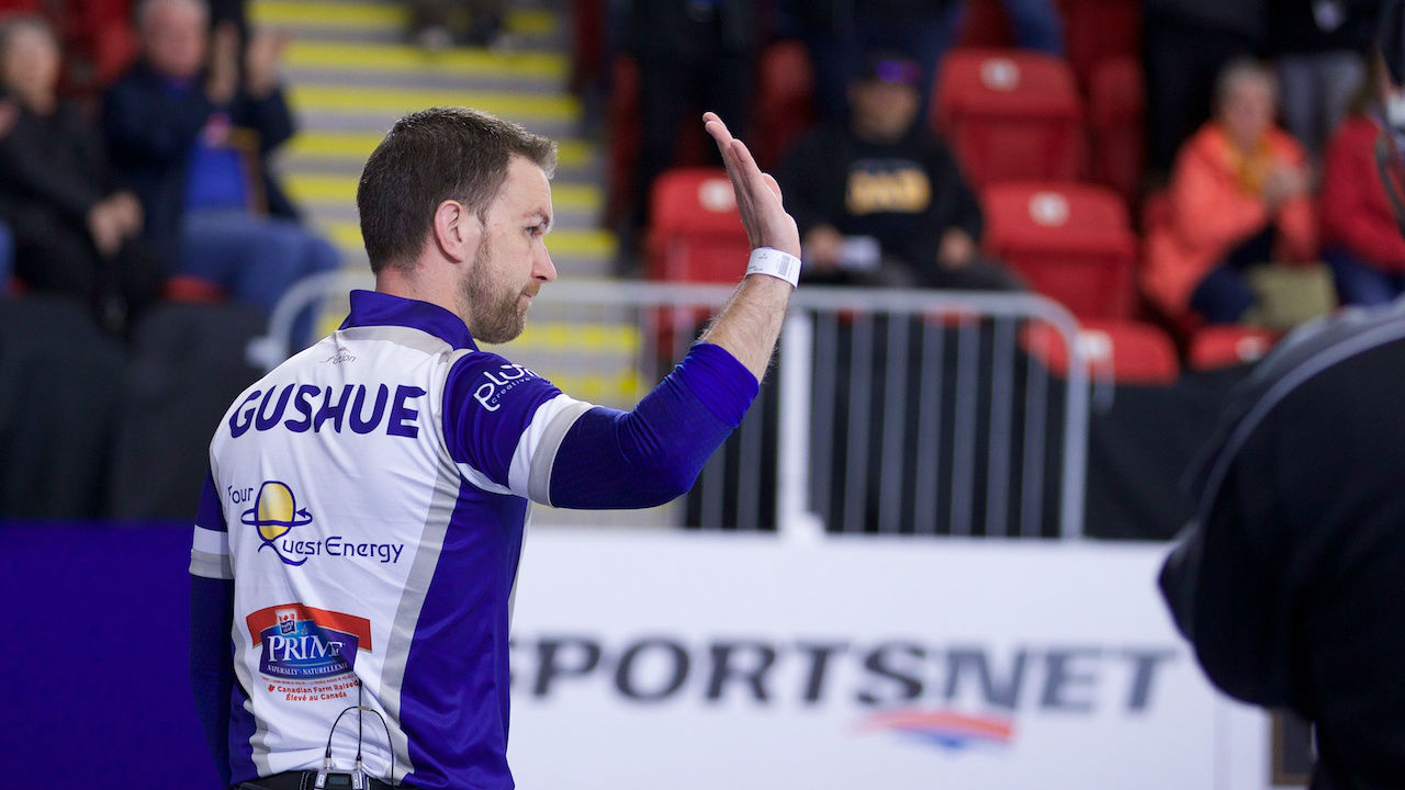Brad Gushue returns after frightening fall on ice