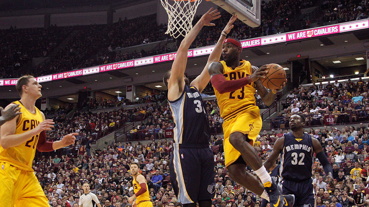 LeBron says he’ll be active for Cavaliers opener