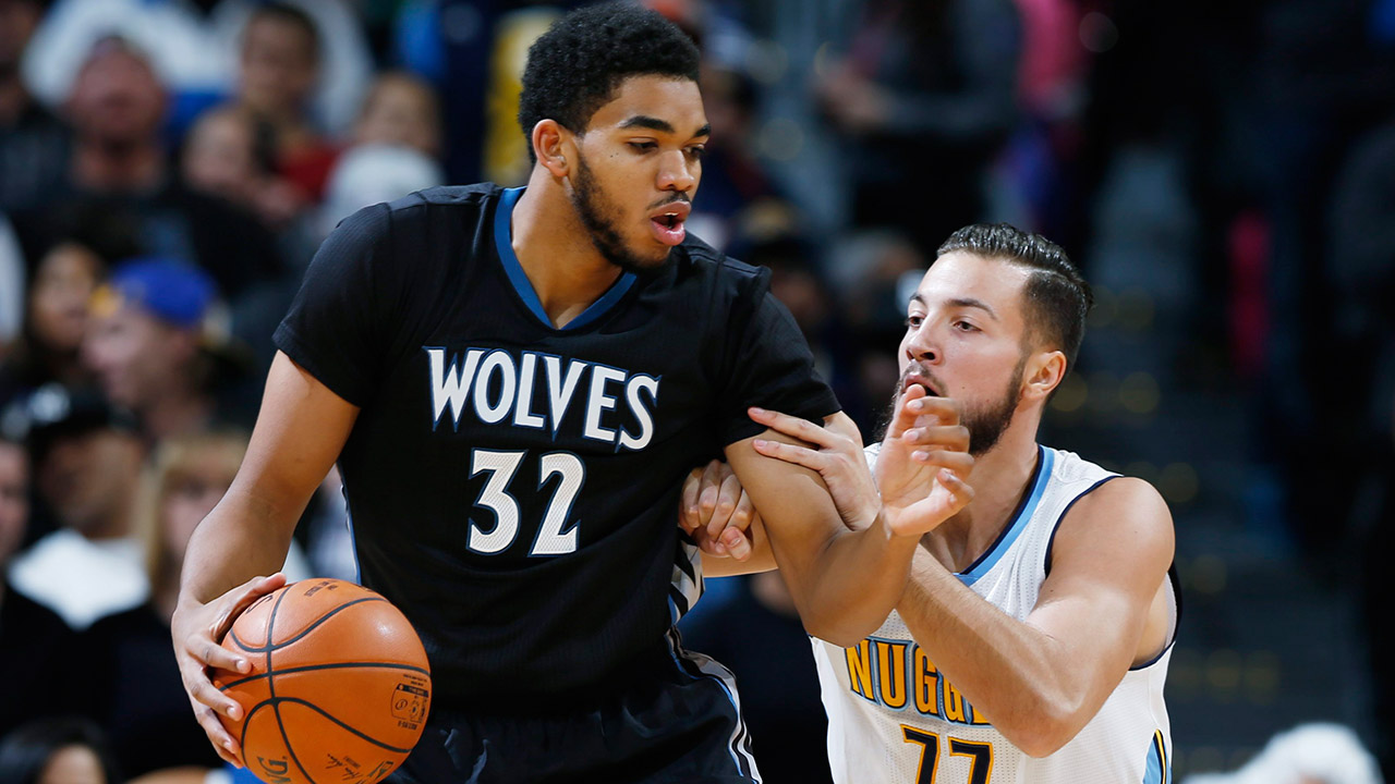 Towns has 28 points, 14 boards in T-Wolves win