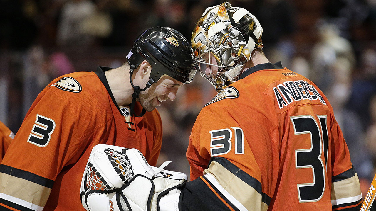 Anderson stops 40 shots in Ducks’ victory over Predators