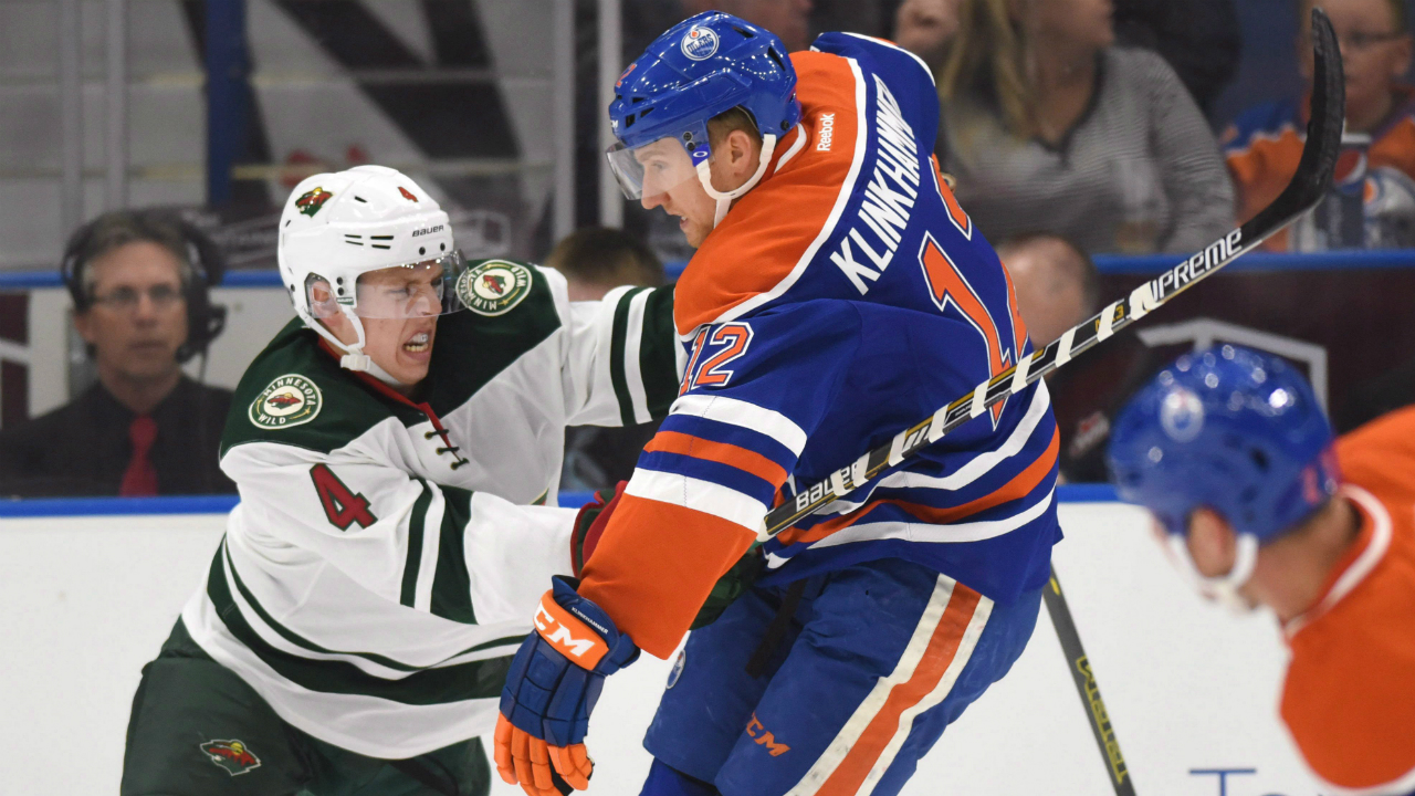 Wild recall prized free agent Mike Reilly from Iowa of AHL