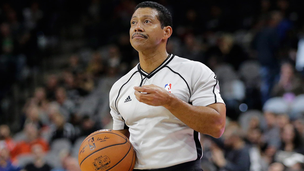 Rondo issues new apology to referee Bill Kennedy