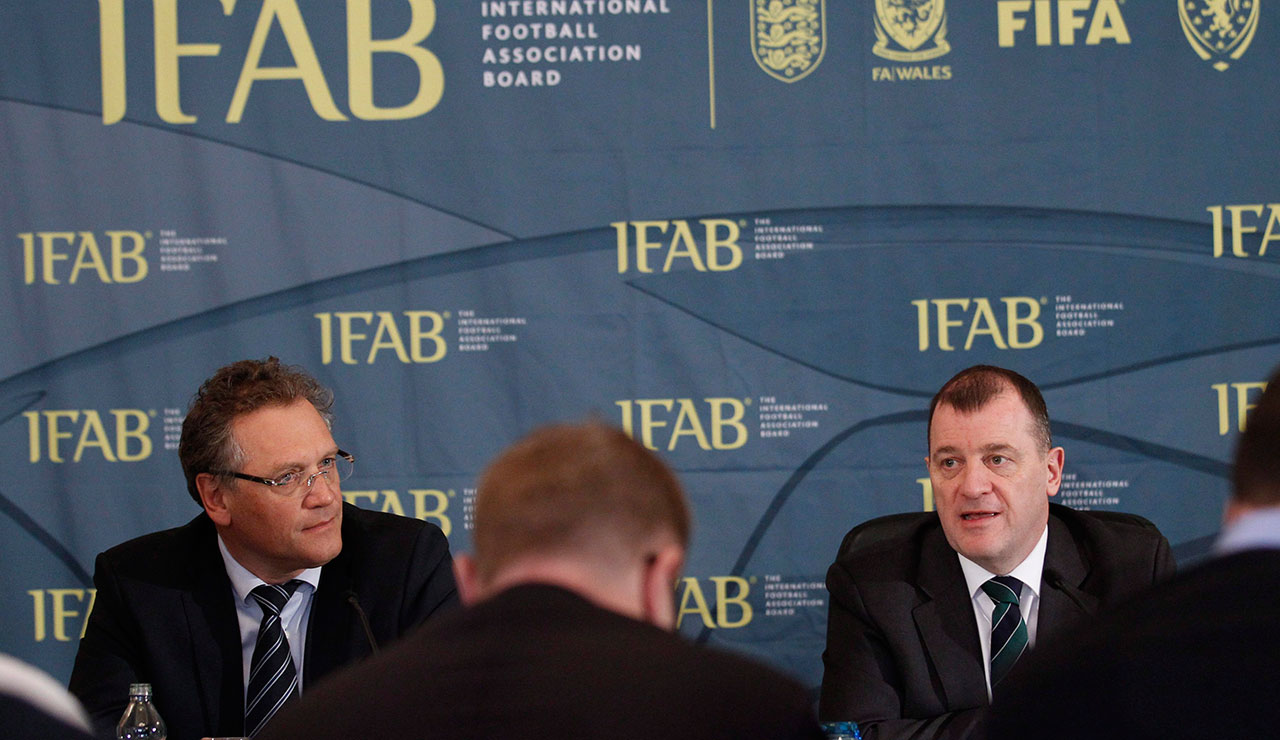 Soccer body discusses video replay trials