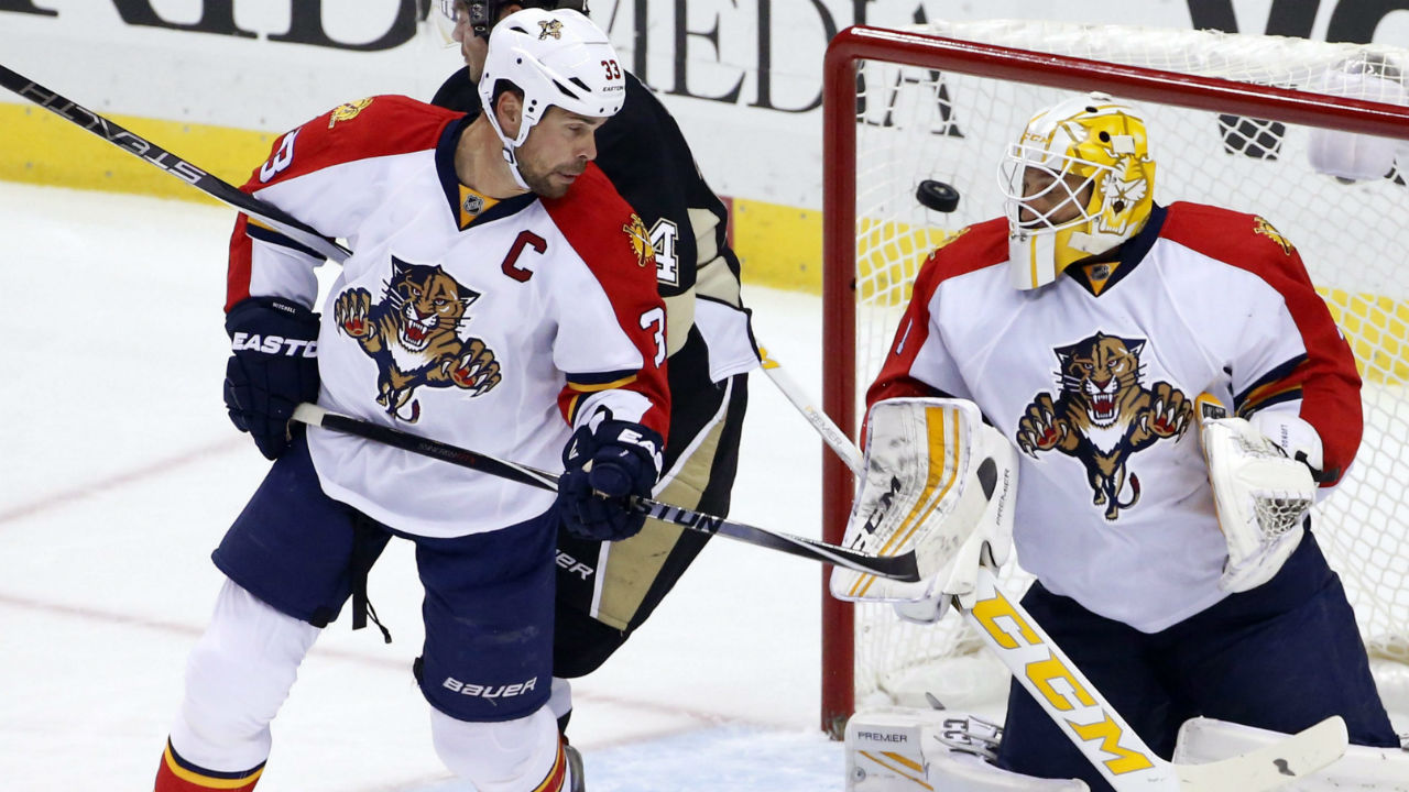 Panthers’ Mitchell talks concussions, future in hockey