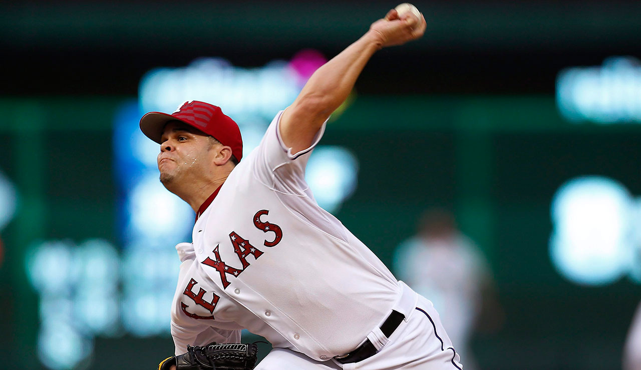 Astros sign lefty Wandy Rodriguez to minor league contract