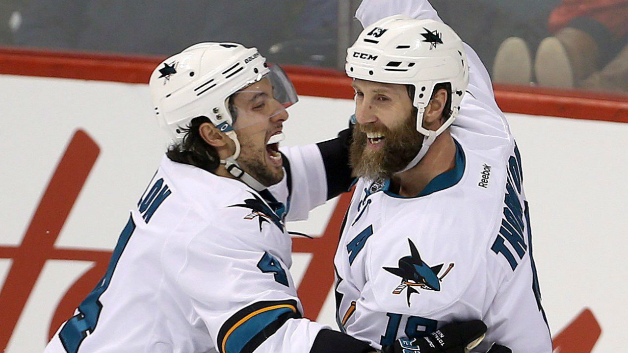 Pavelski leads Sharks past Jets after wild finish