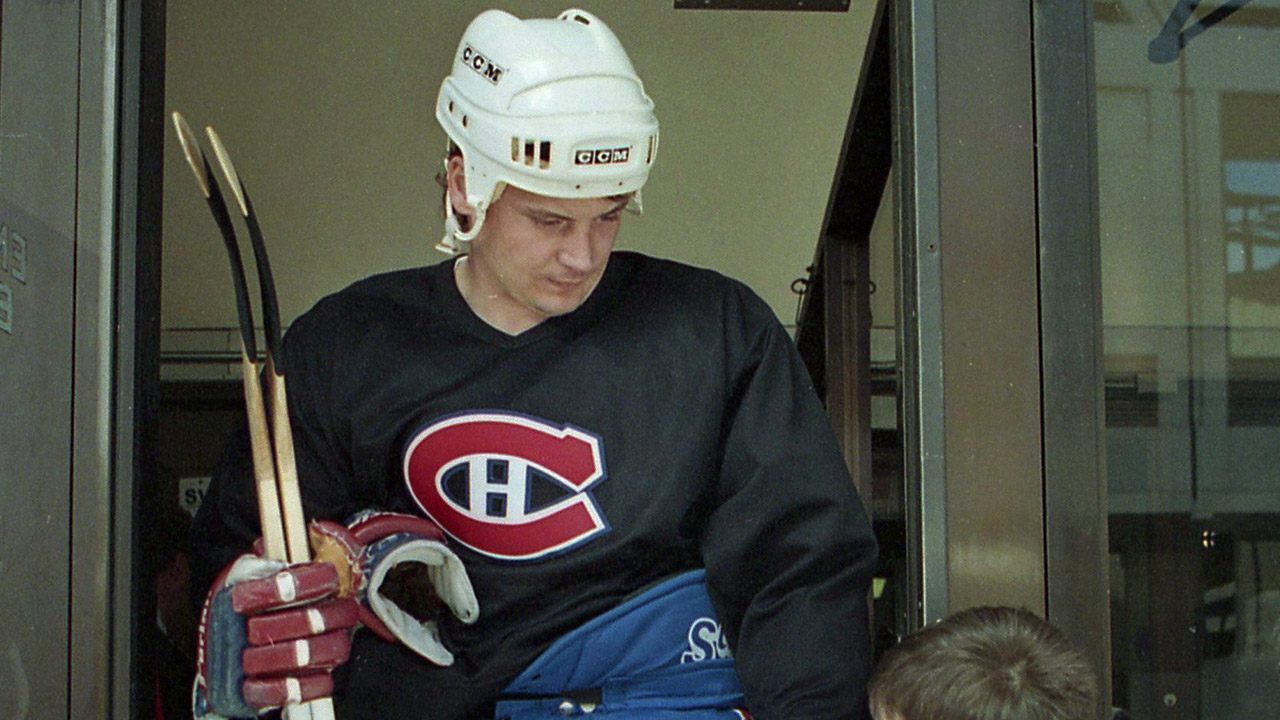 Study of ex-NHL enforcer Todd Ewen’s brain shows no signs of CTE