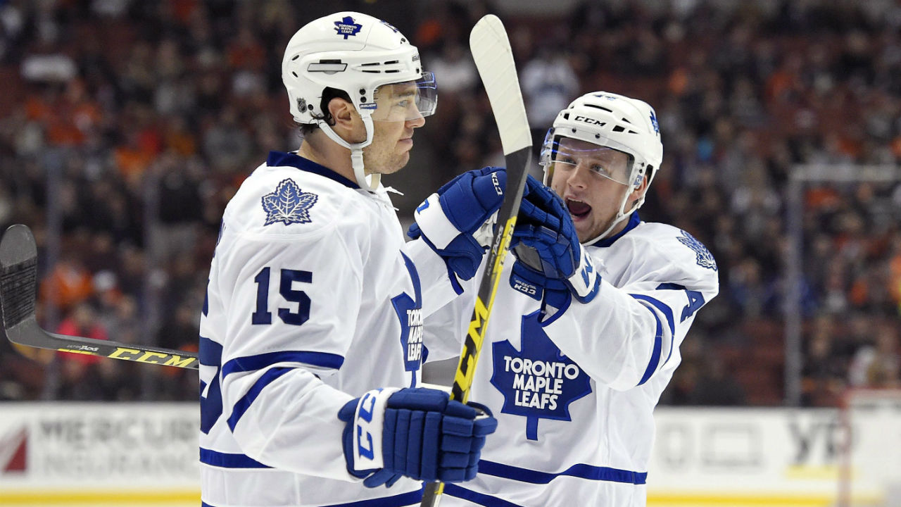 Parenteau finds place in lost Maple Leafs season