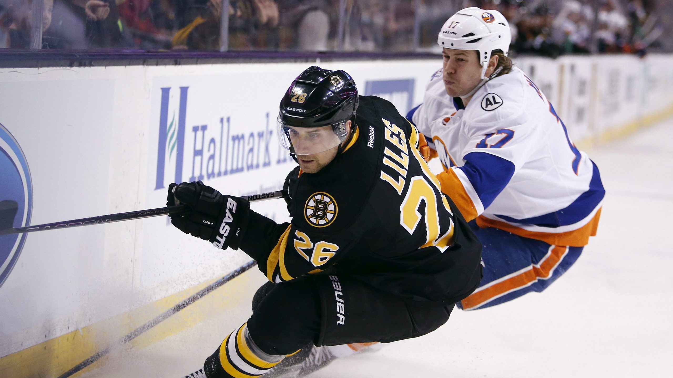 John-Michael Liles signs with Bruins for one year, $2 million
