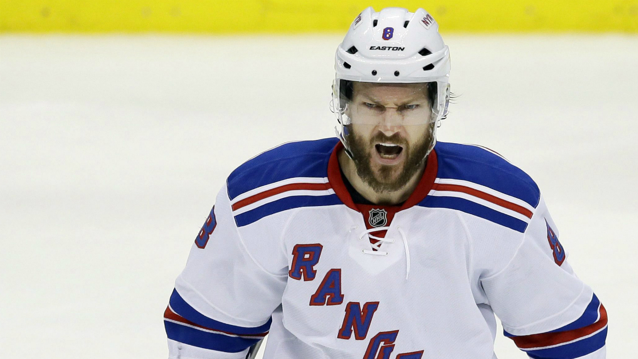 Klein scores twice as Rangers edge Ducks