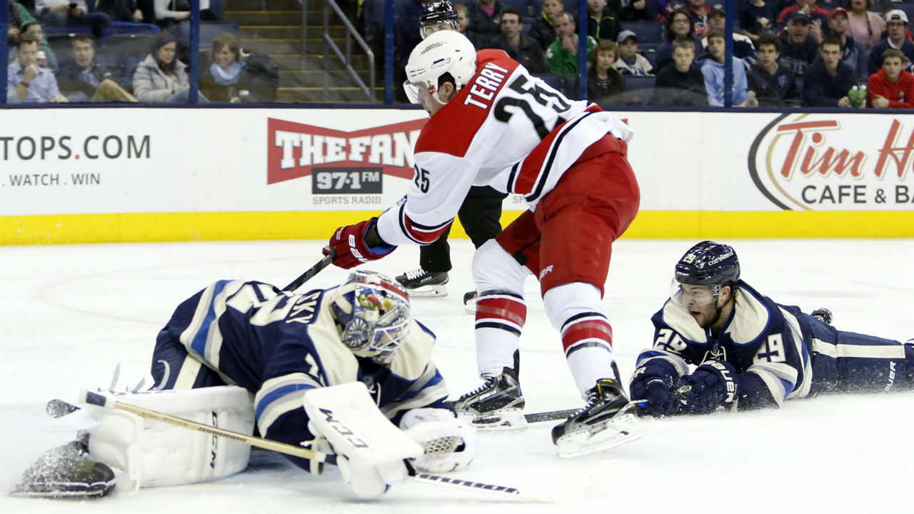 Canadiens sign F Chris Terry to one-year contract