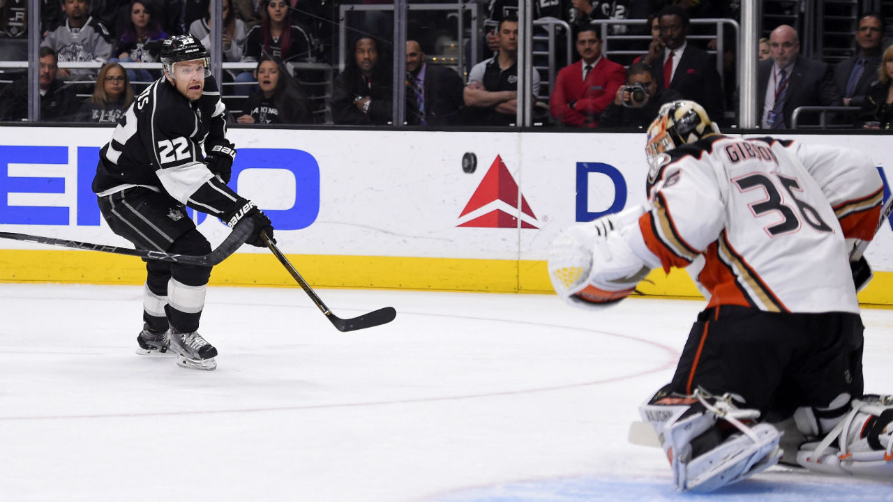 Kings inch closer to division title with win over Ducks