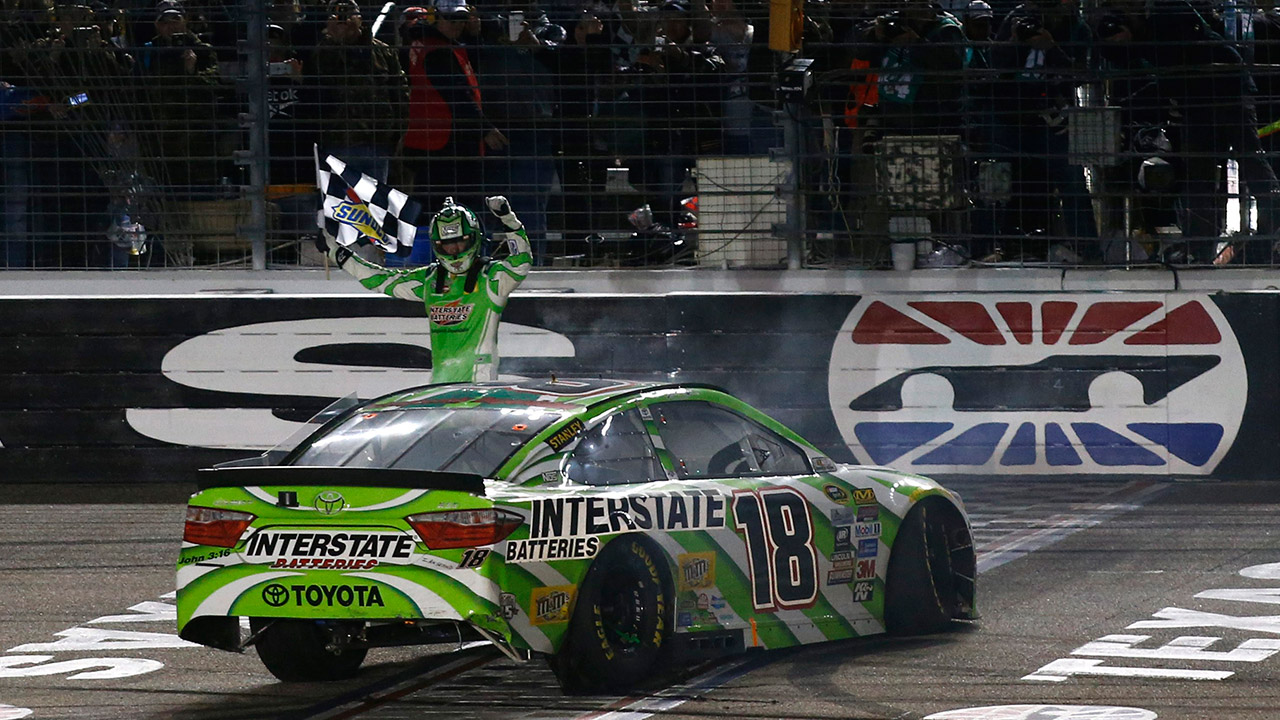Kyle Busch wins at Texas to complete another NASCAR sweep