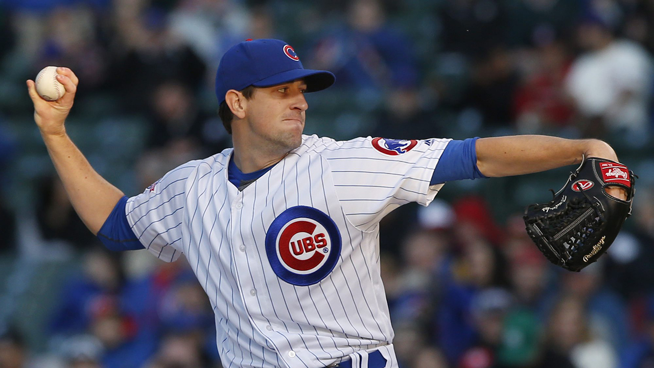 Hendricks, Cubs extend winning streak to four