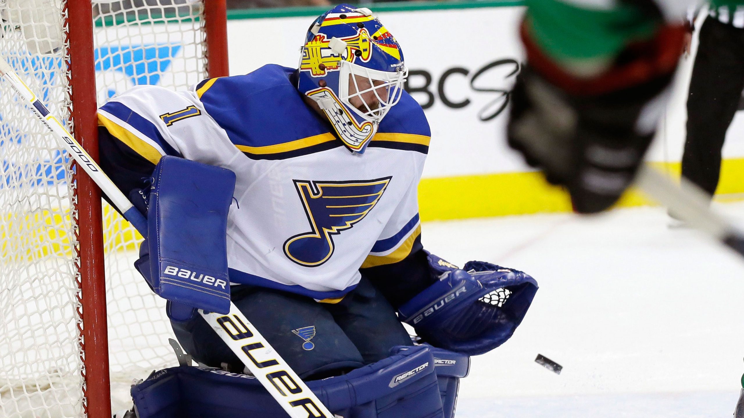 Blues trade Brian Elliott to Calgary Flames