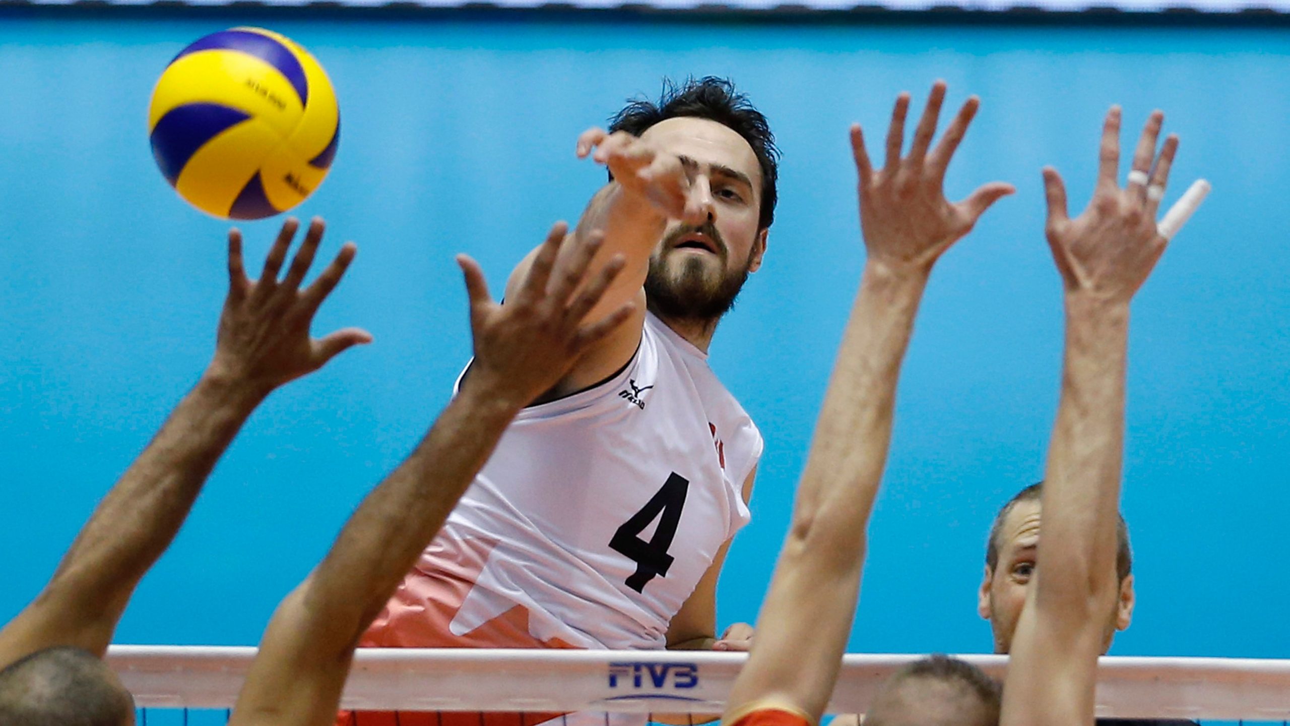 Canada stays alive at volleyball Olympic qualifier with win vs. Japan