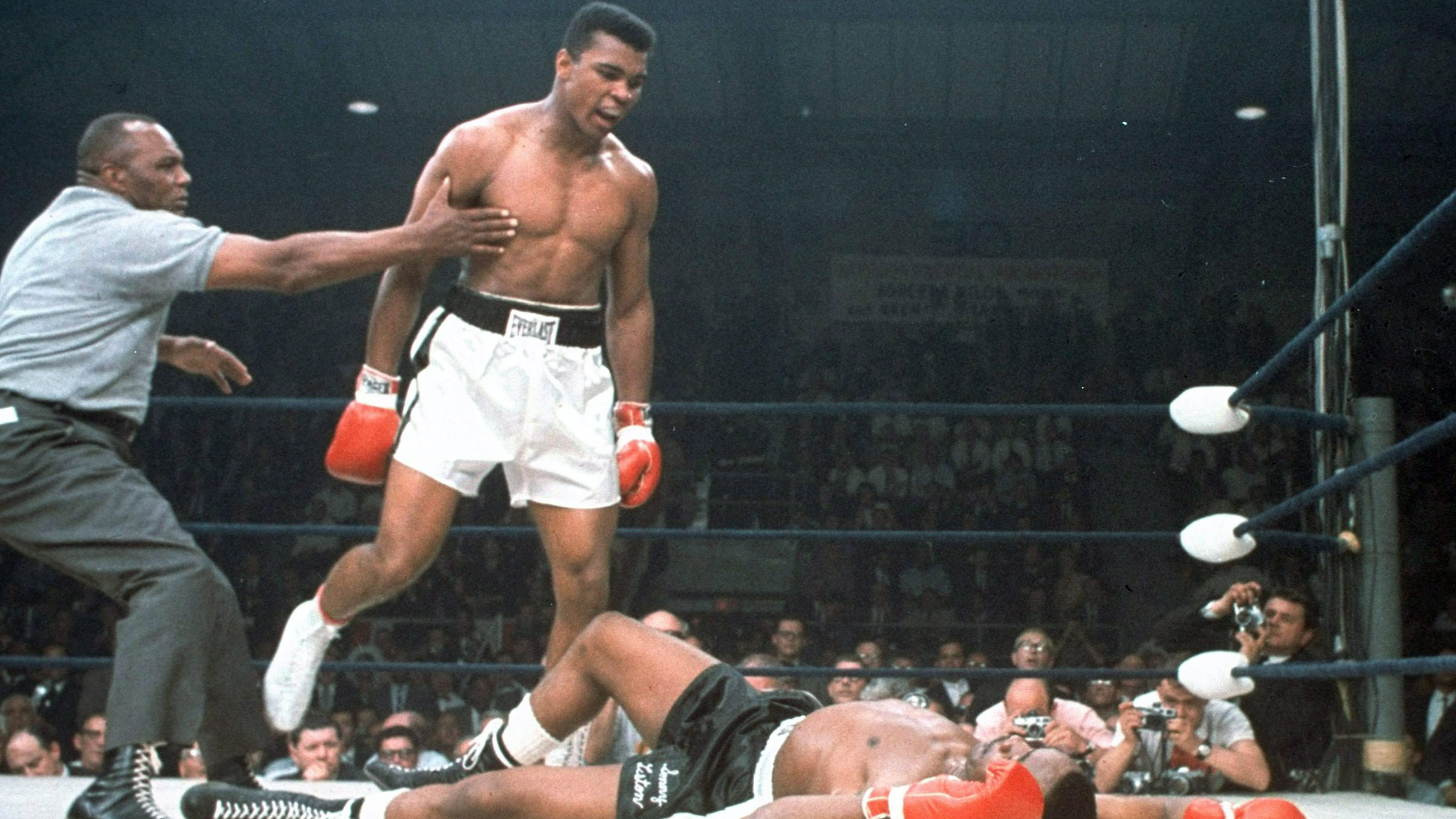 A fight-by-fight look at Muhammad Ali’s career milestones