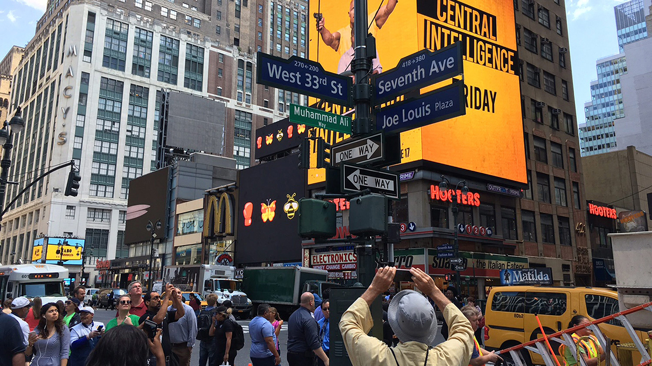 Street near Madison Square Garden becomes Muhammad Ali Way