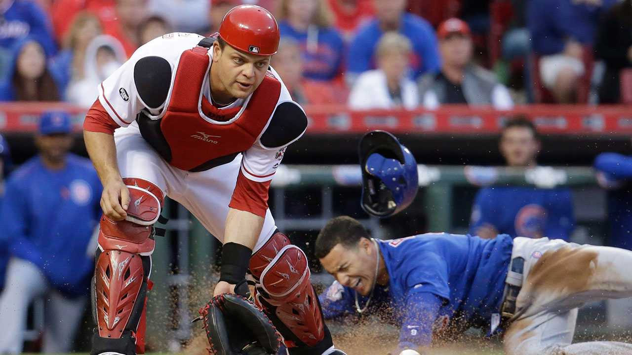 Reds catcher Devin Mesoraco undergoes season-ending hip surgery