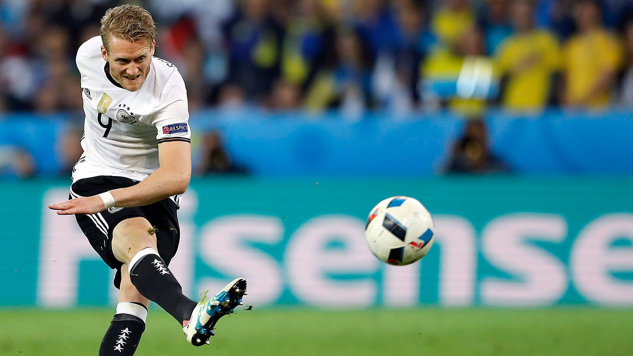 Borussia Dortmund signs Andre Schuerrle from Wolfsburg