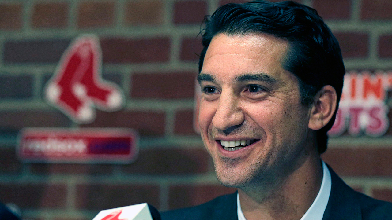 D-Backs hire Sawdaye away from Red Sox, name him assistant GM