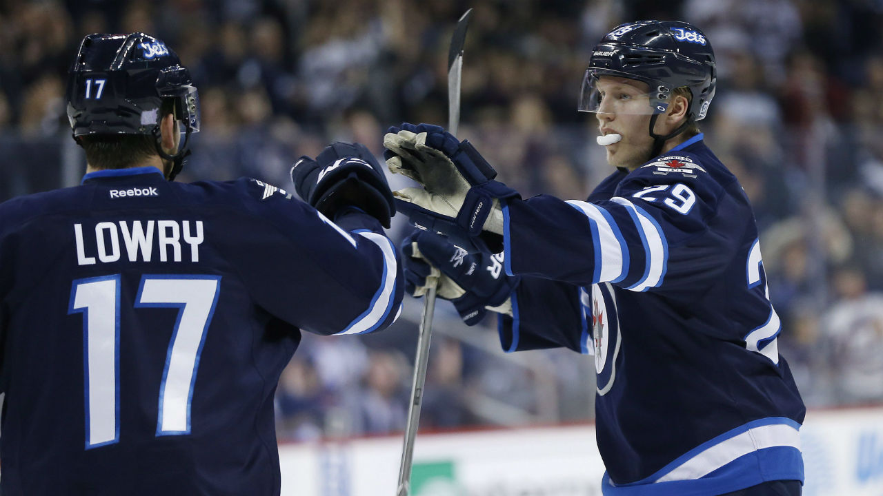 Laine scores twice, Connor gets his first as Jets drop Stars
