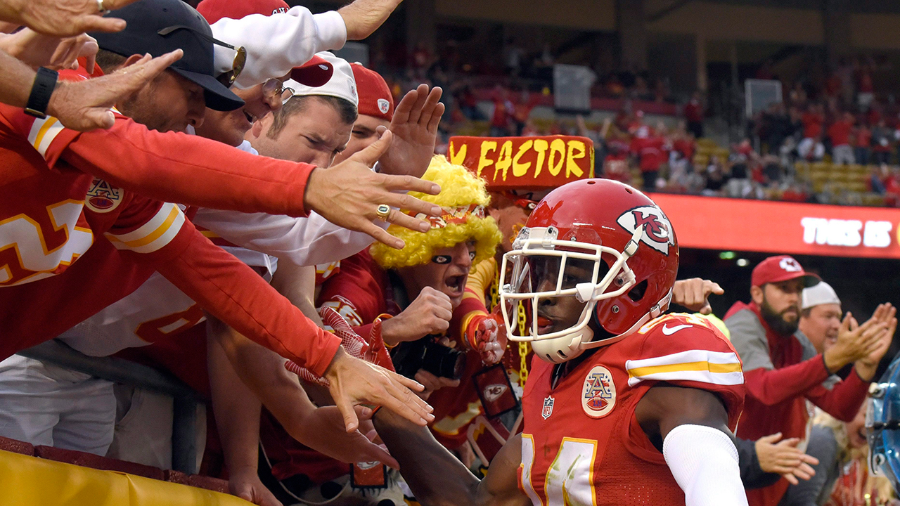 Chiefs working with American Indian group on team traditions
