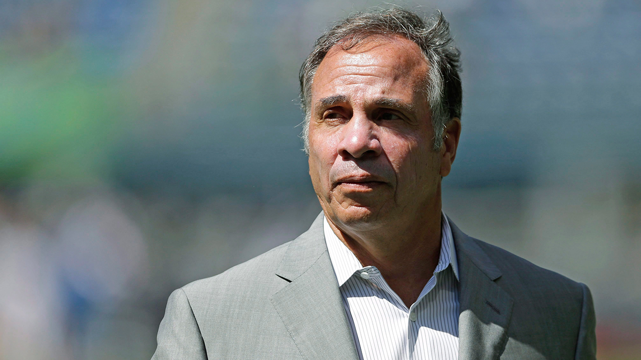 Bruce Arena brings much of his LA Galaxy staff to national team