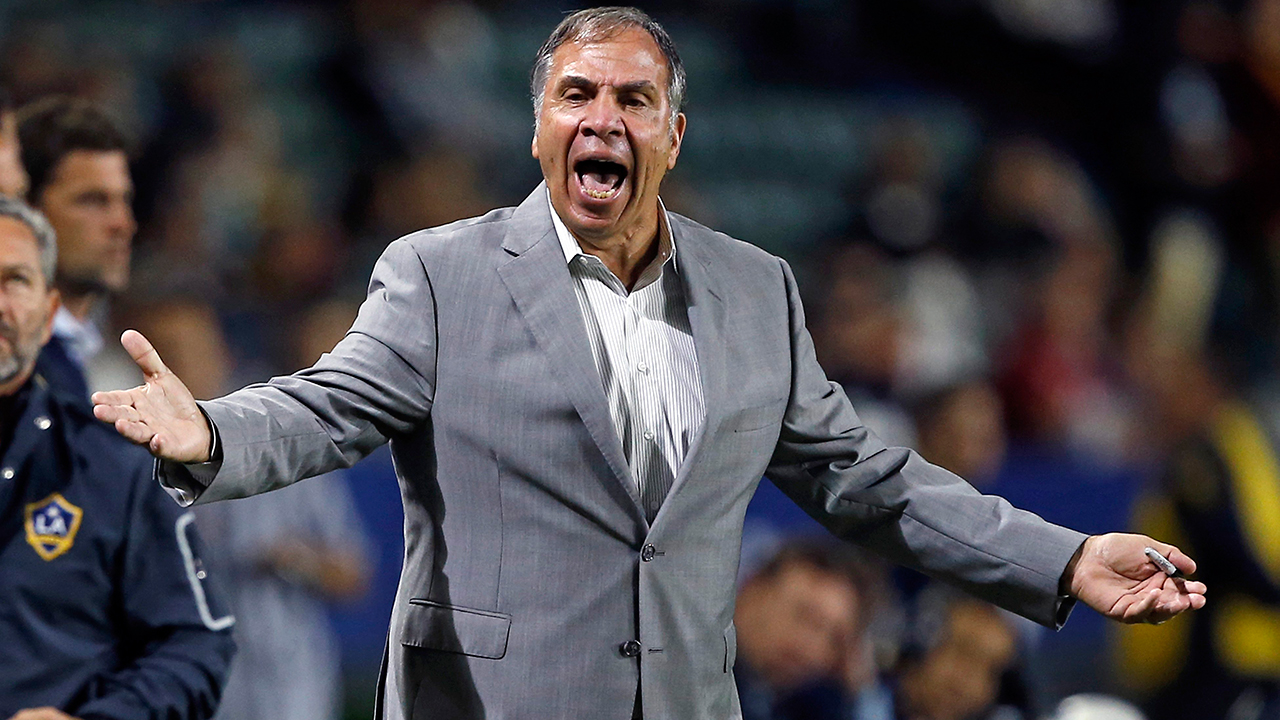 Bruce Arena returns as U.S. coach, replacing Jurgen Klinsmann