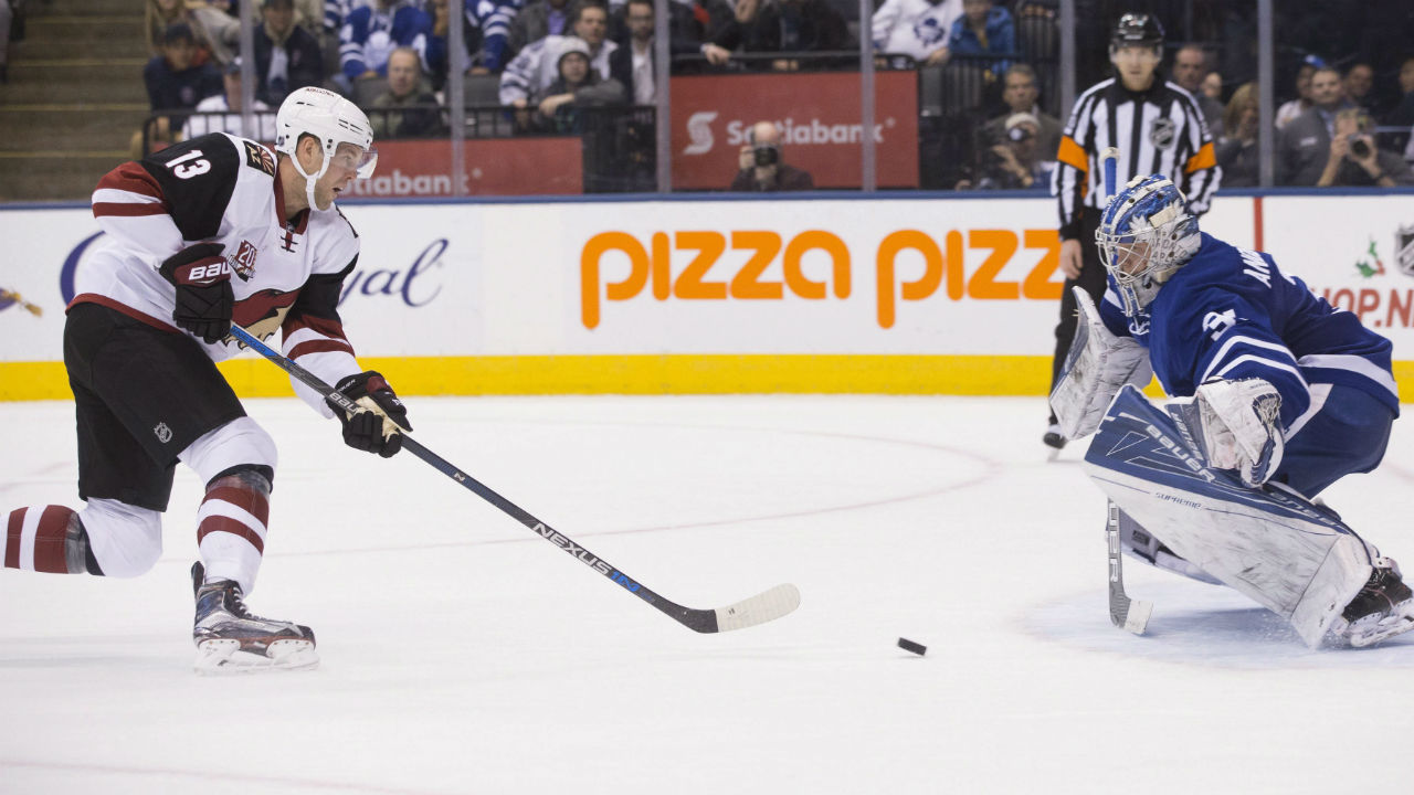 Holland gets even as shootout befuddles Maple Leafs again