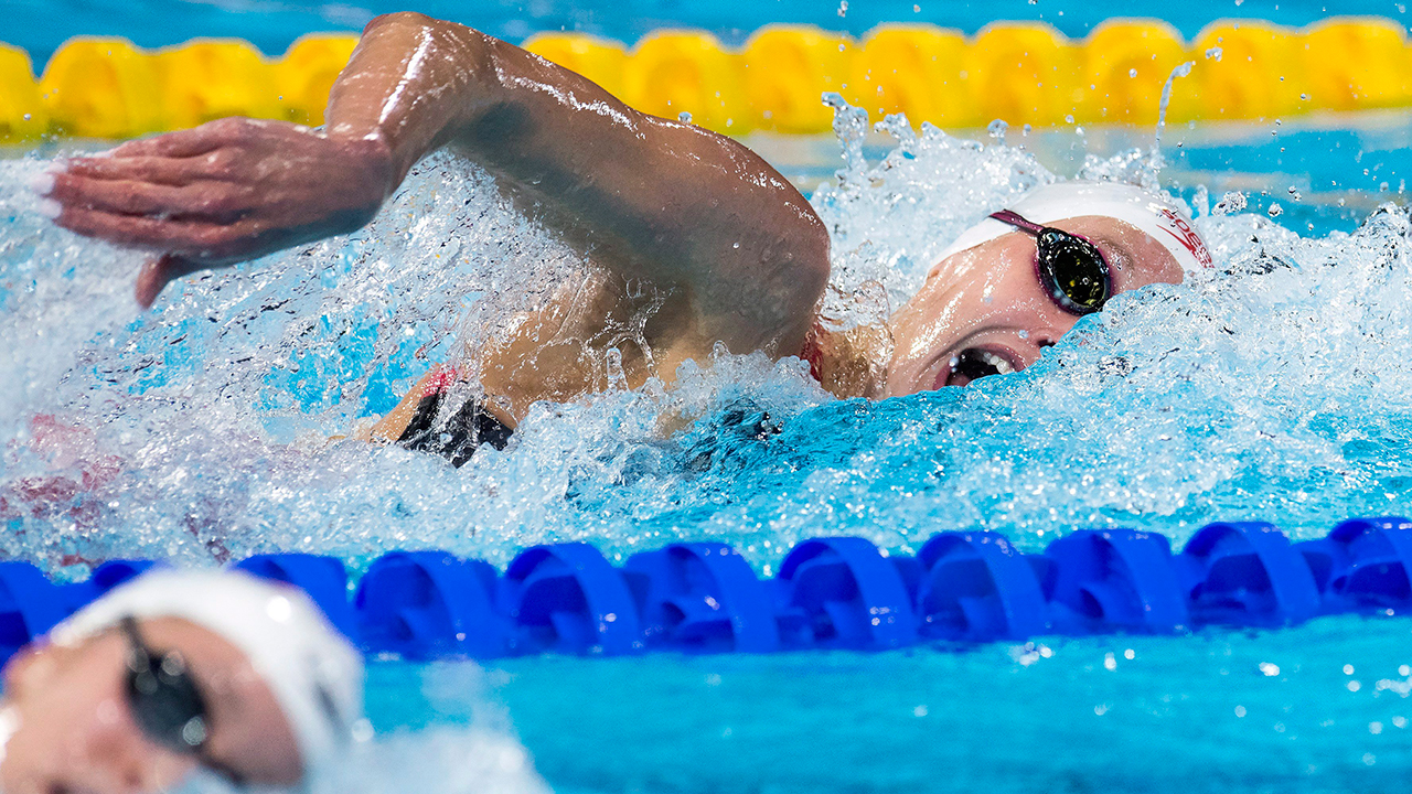 Ruck wins Canada’s first medal at world short-course swim champs