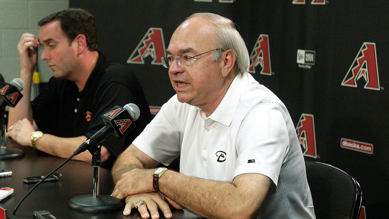 D-backs sue county to look into other stadium options