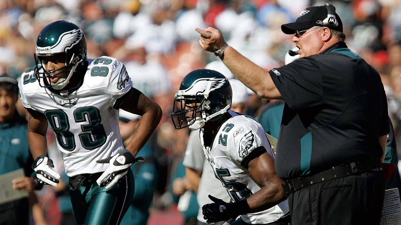 Chiefs hire Greg Lewis as wide receivers coach