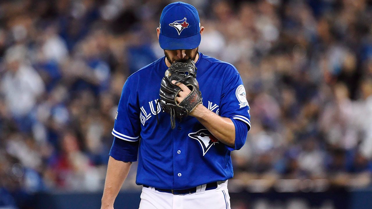 Estrada will only pitch for Mexico at WBC if he’s ‘100 per cent’