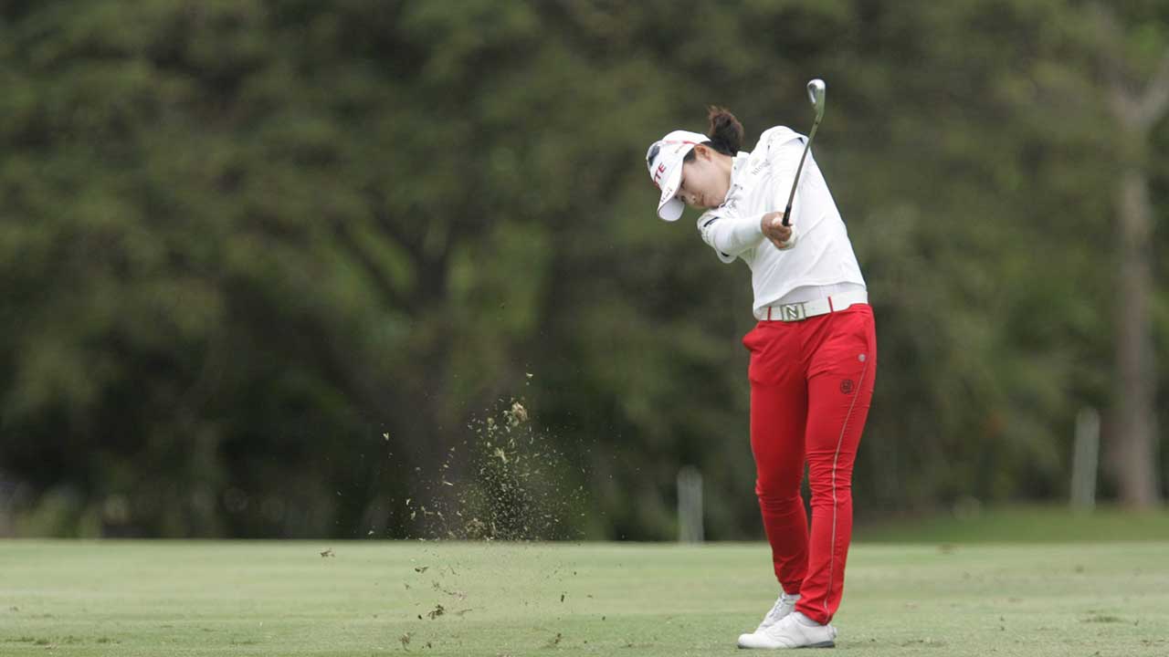 Su-Yeon Jang takes LPGA Tour’s Lotte Championship lead