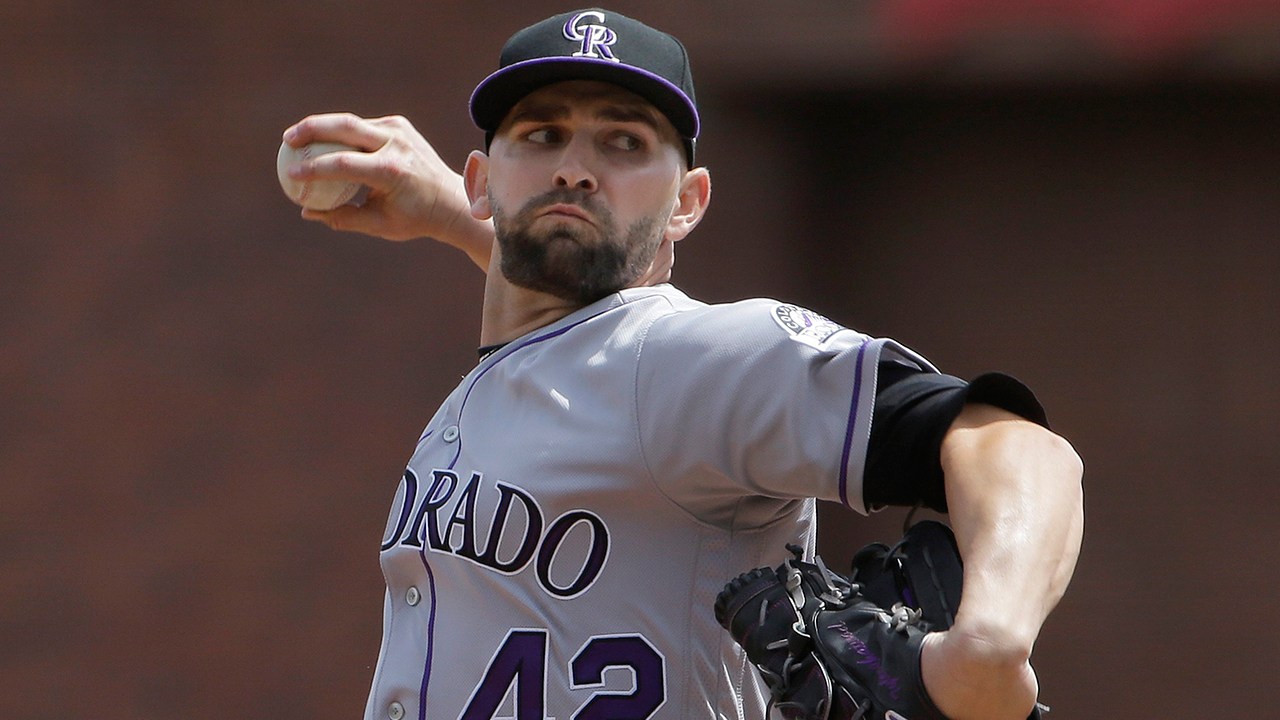Tyler Chatwood’s 2-hitter leads Rockies past Giants