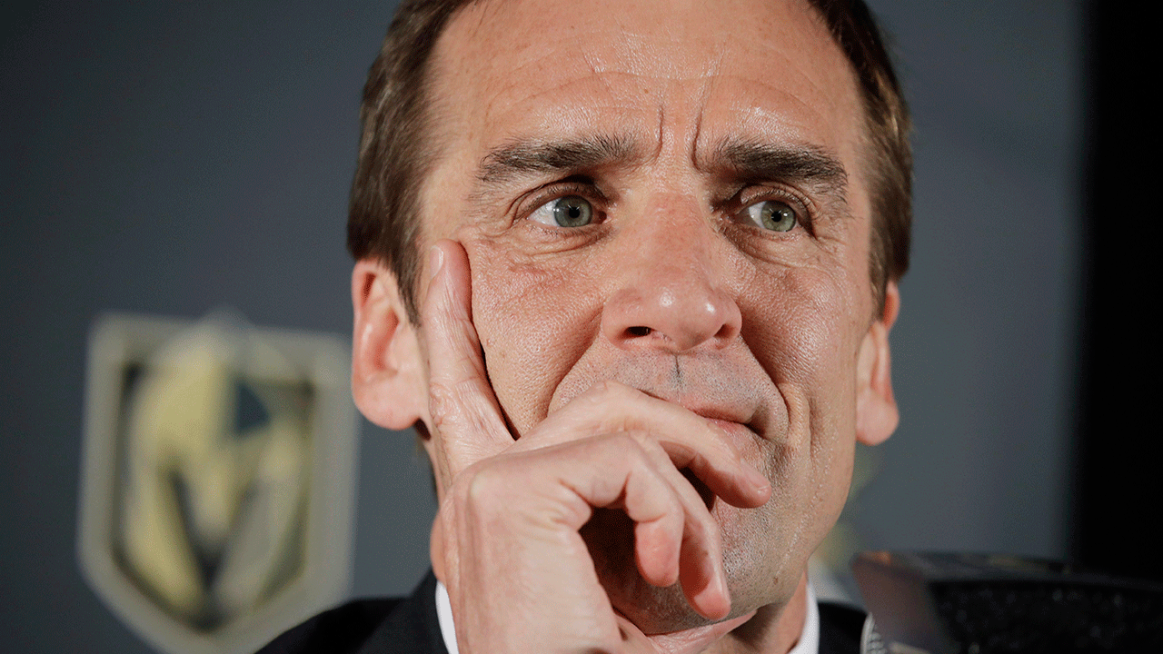 Golden Knights sign forward Alex Gallant