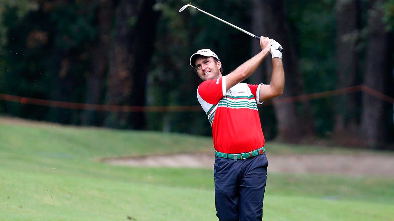 Molinari cards 6-under for two-shot lead of Czech Masters
