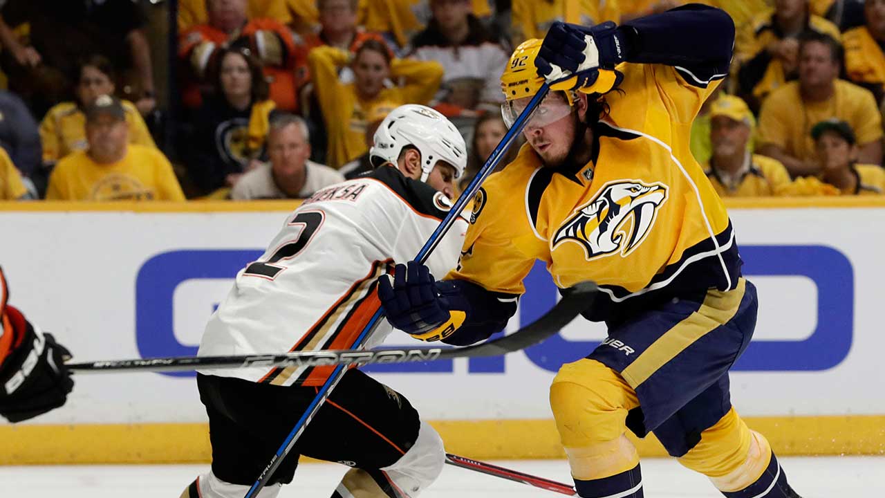 Predators coach Laviolette mum on Johansen injury, Fisher’s status