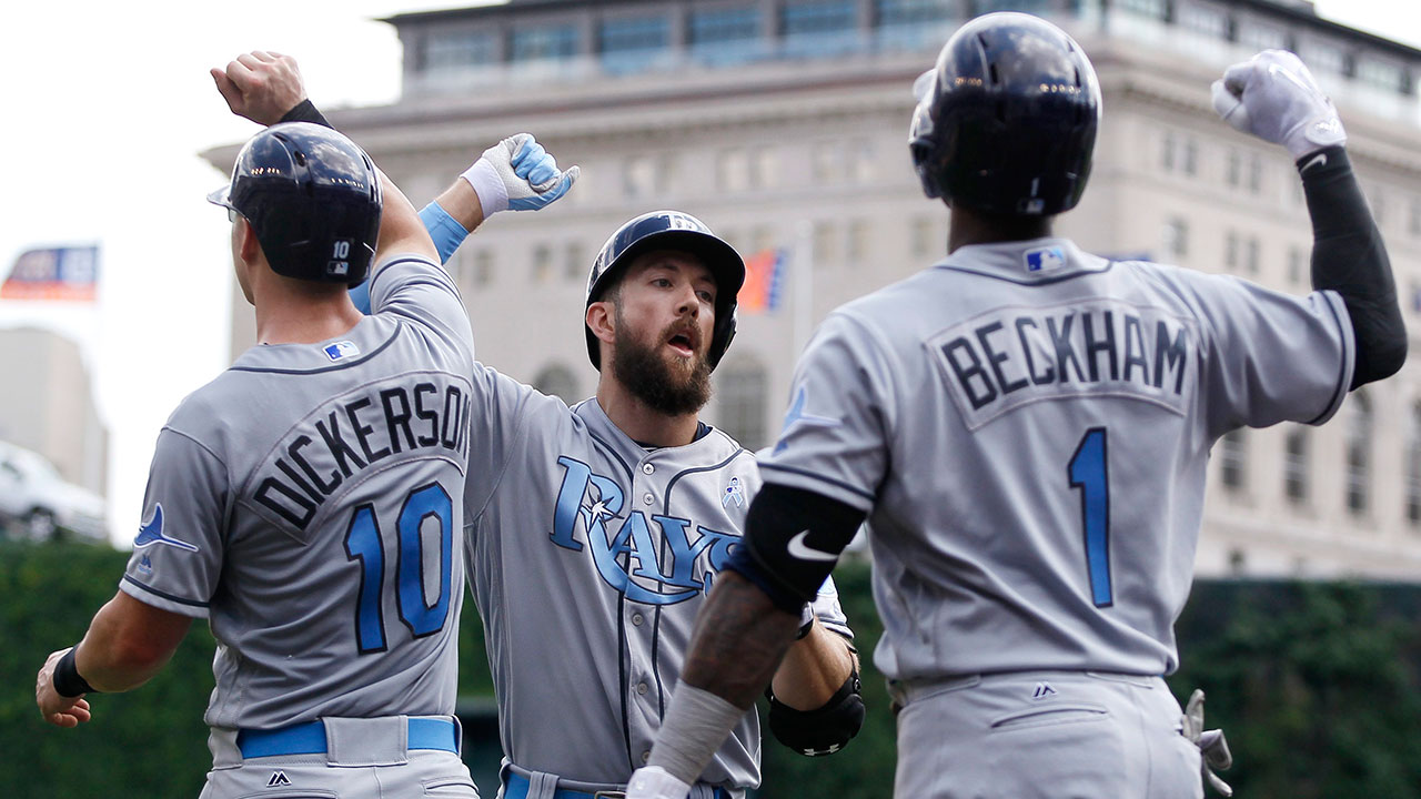 Rays hit five home runs to split series with Tigers