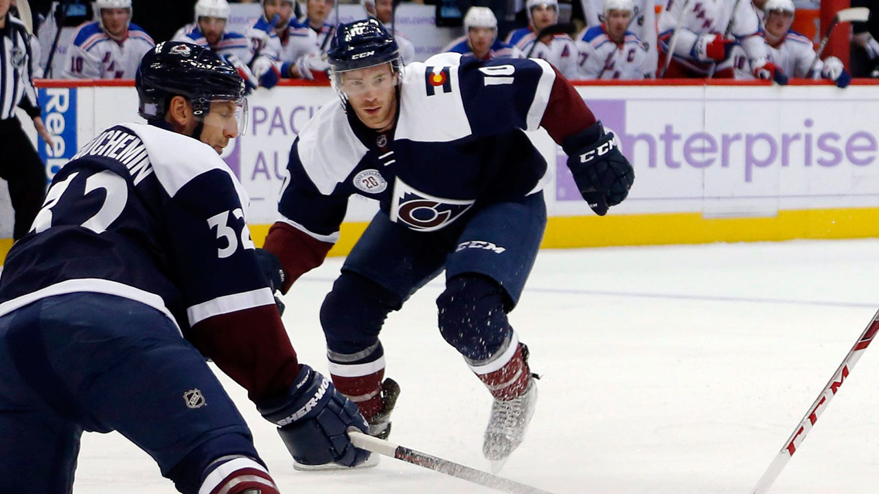 Red Wings sign Ben Street to one-year contract extension