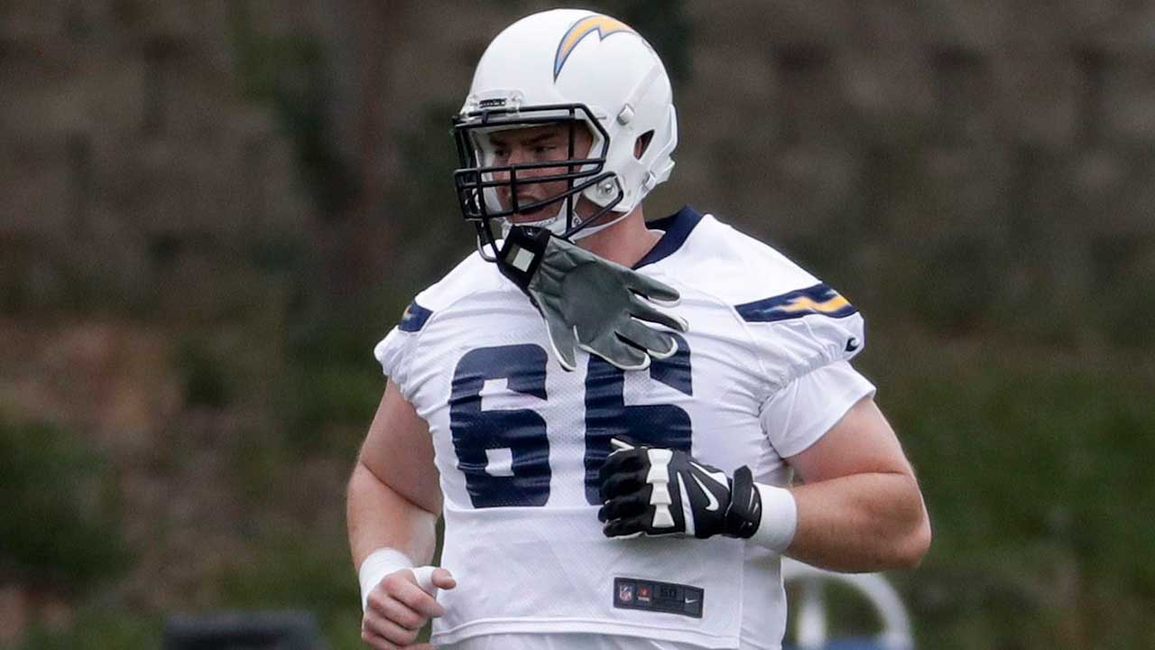 Chargers sign third-round pick Dan Feeney