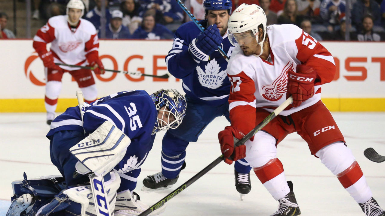 Oilers sign Mitch Callahan to two-year deal