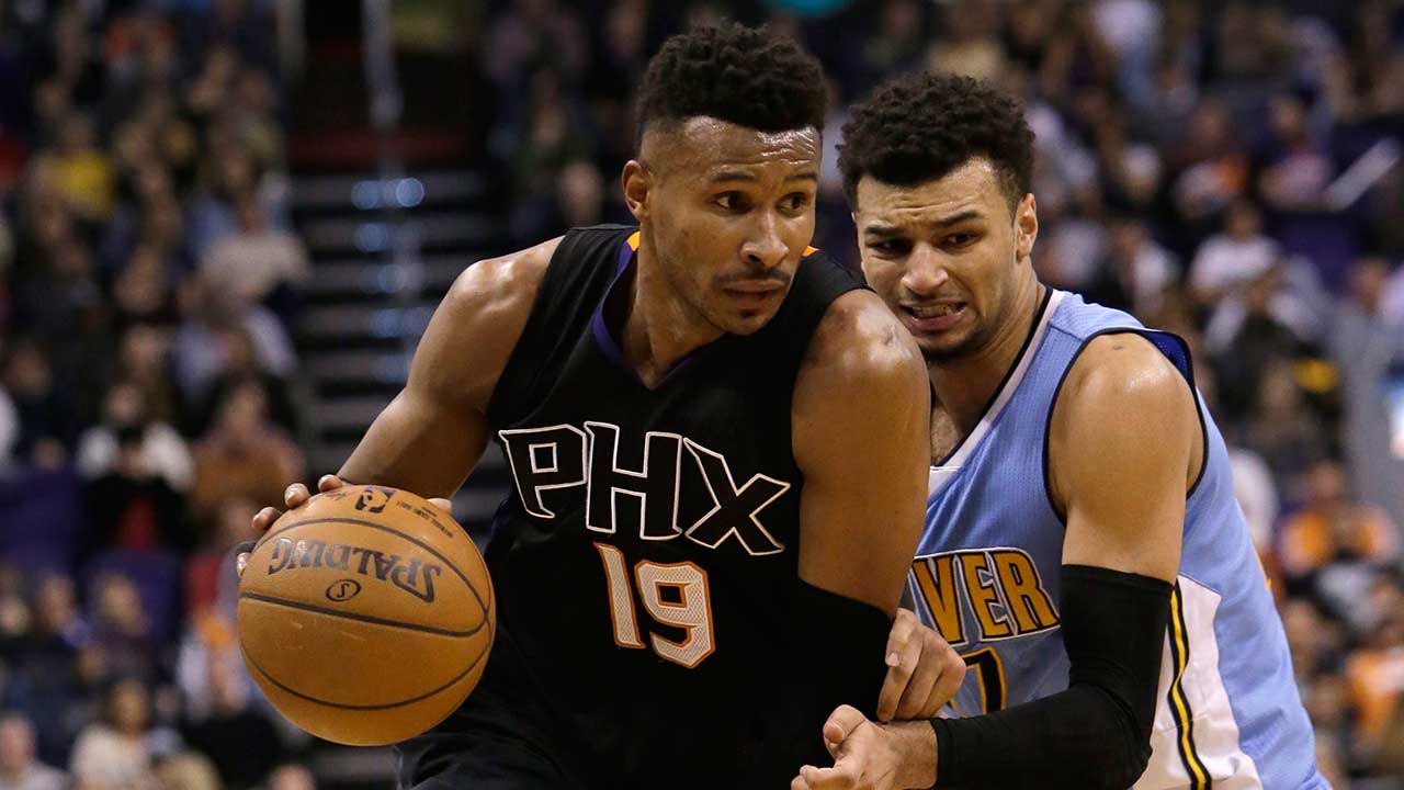 Suns decline Leandro Barbosa’s option, save $3.5M cap space