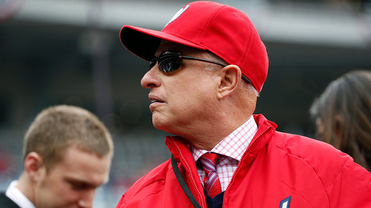 Nationals owner Mark Lerner has leg amputated after fight with cancer