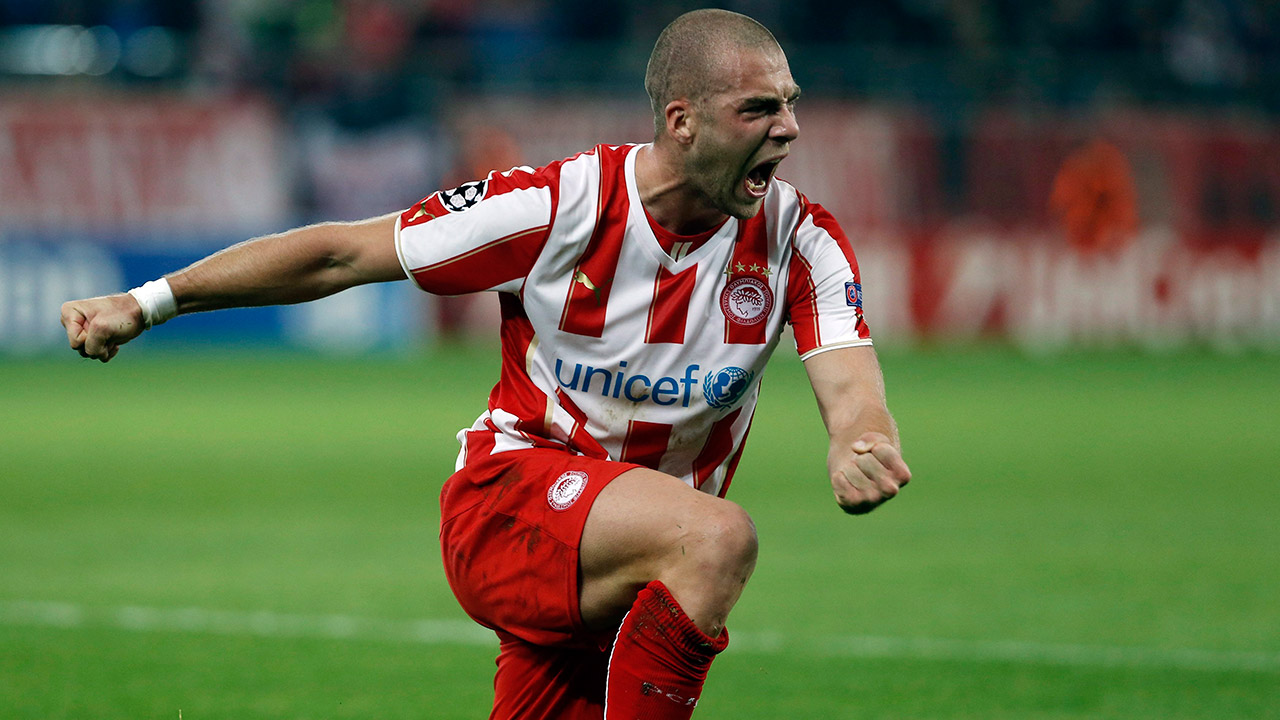 Switzerland midfielder Kasami joins Sion, targets World Cup