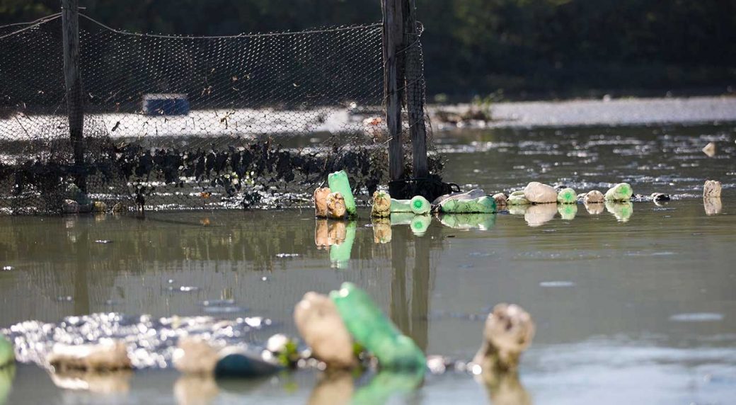 Activists protest Rio water pollution, broken Olympic promises ...