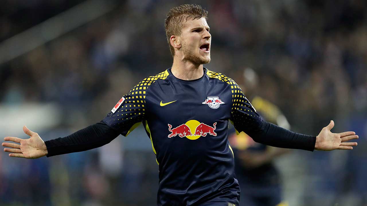 Timo Werner scores again as Leipzig wins in Hamburg