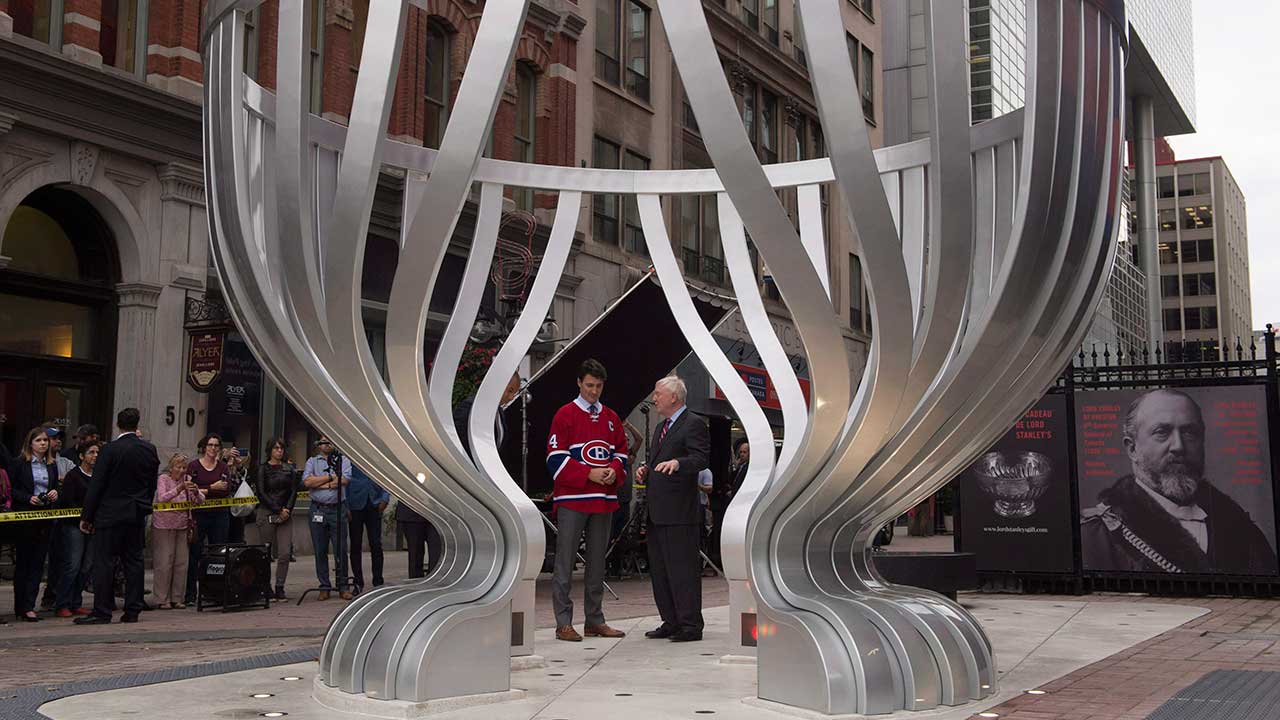 Monument to the Stanley Cup unveiled in Ottawa