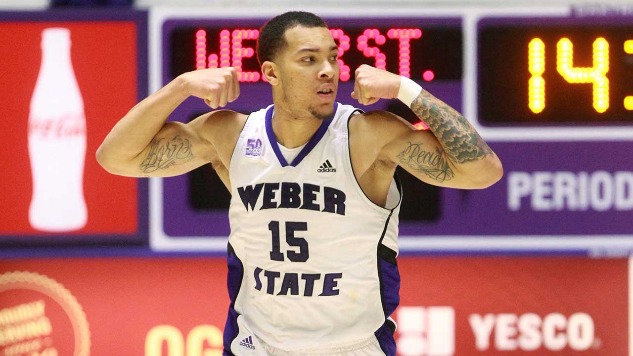 Raptors add depth by signing guard Davion Berry